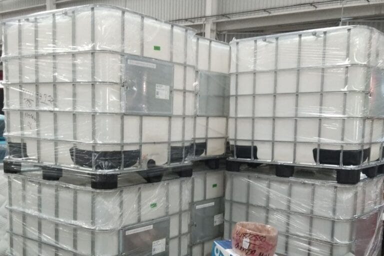 Conoce la forma correcta de manipular los Contenedores IBC